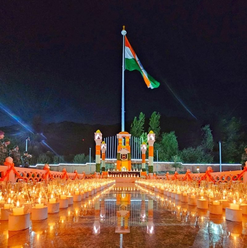 India observes 24th Kargil Vijay Diwas, Rajnath says ready to cross LoC ...