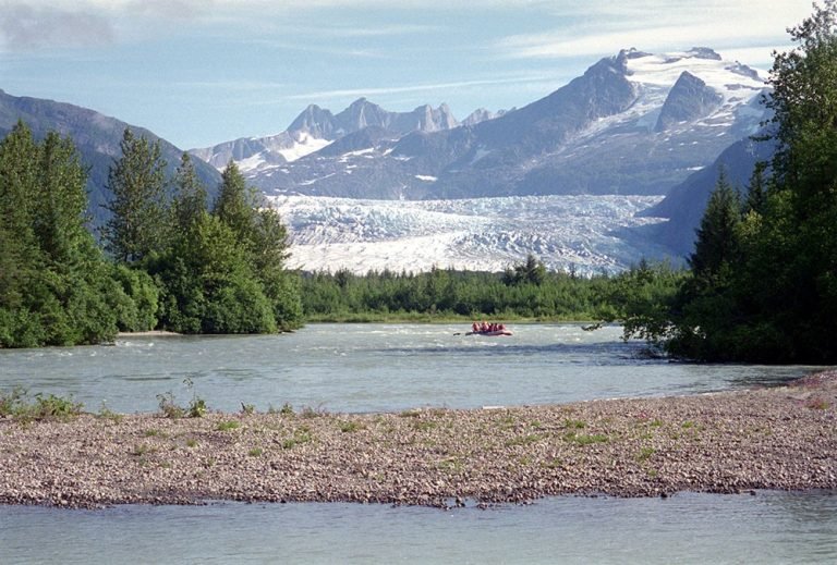 Glacial lake outburst floods in Alaska and the Himalayas show evolving ...