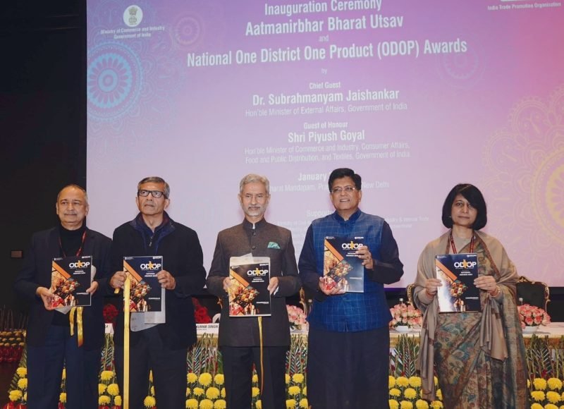 Aatmanirbhar Bharat Utsav 2024 inaugurated in New Delhi; ODOP Awards ...