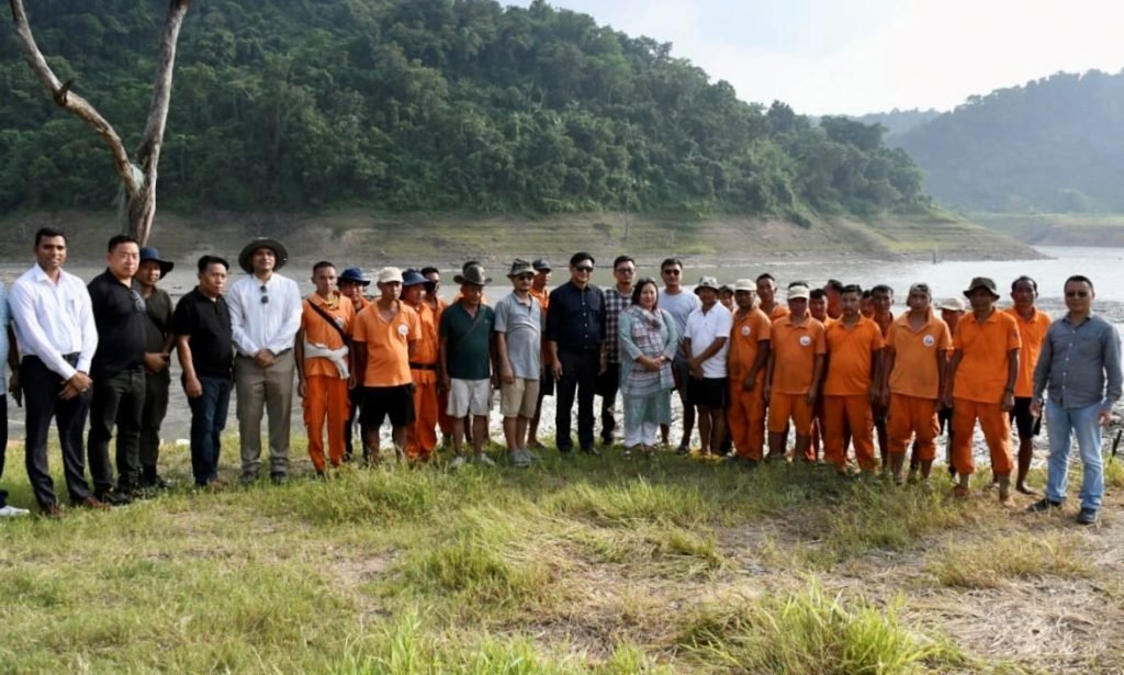 Advisor Mhathung Yanthan encourages stakeholders to be part of Clean ...