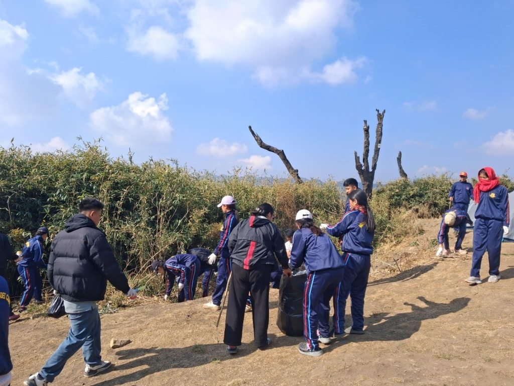 NCC cadets of Tetso College conduct cleanliness drive at Dzükou valley ...
