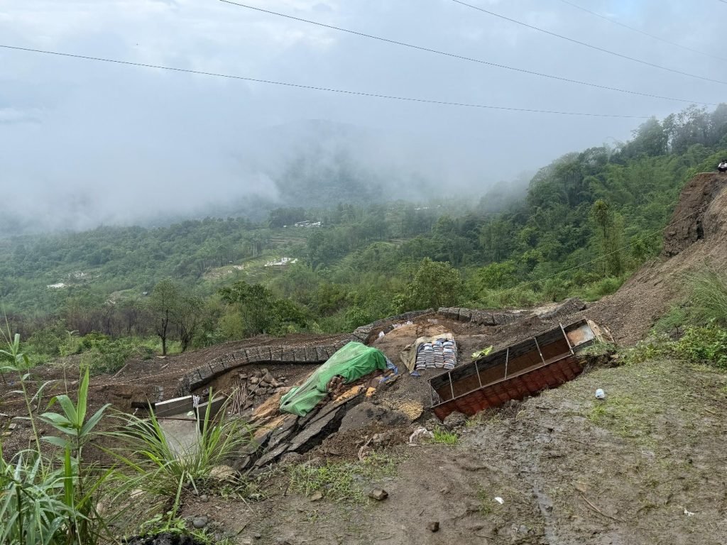 Deputy CM Zeliang inspects landslide area at NH-2 Phesama - Nagaland ...