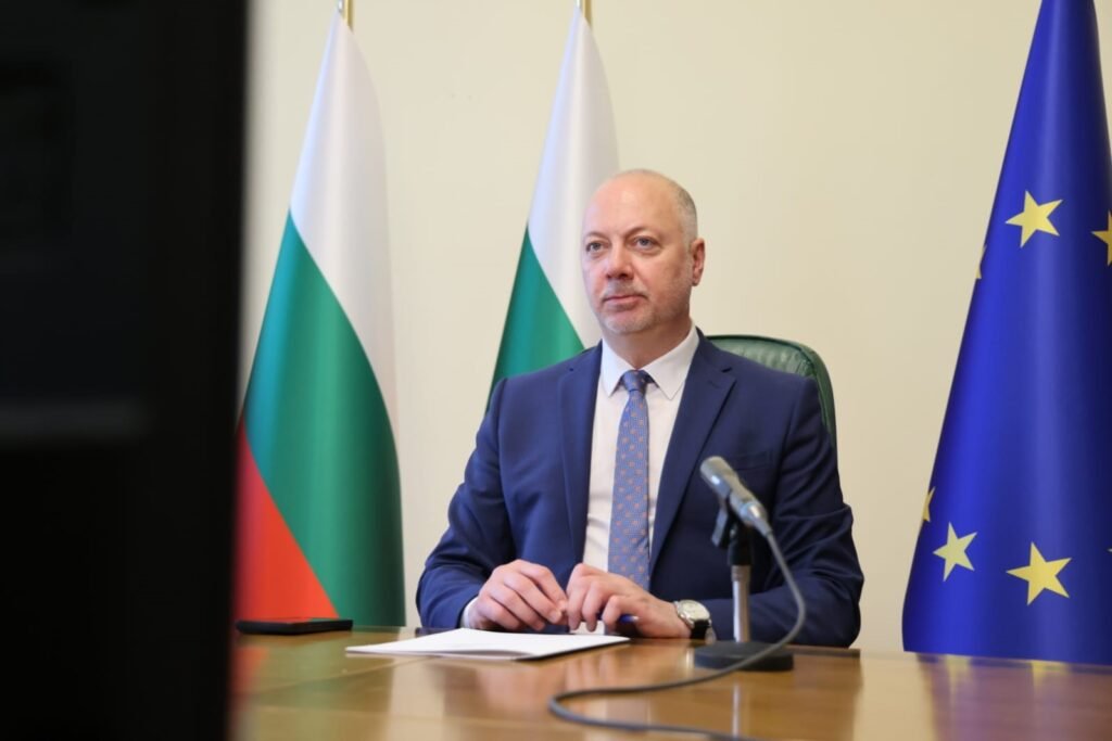 Bulgarian parliament approves resignation of Zhelyazkov-led government ...